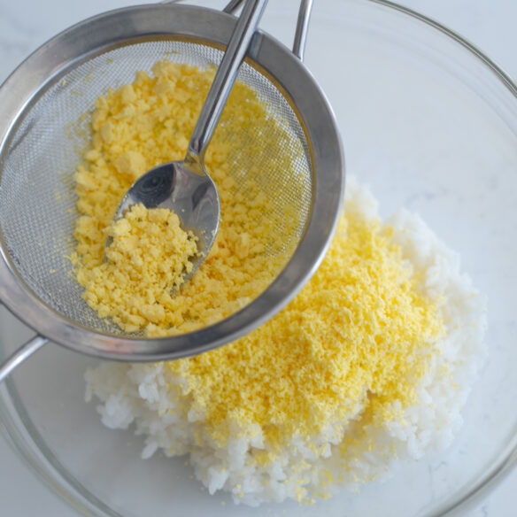 Easy Rice Balls (Jumeokbap) - Beyond Kimchee