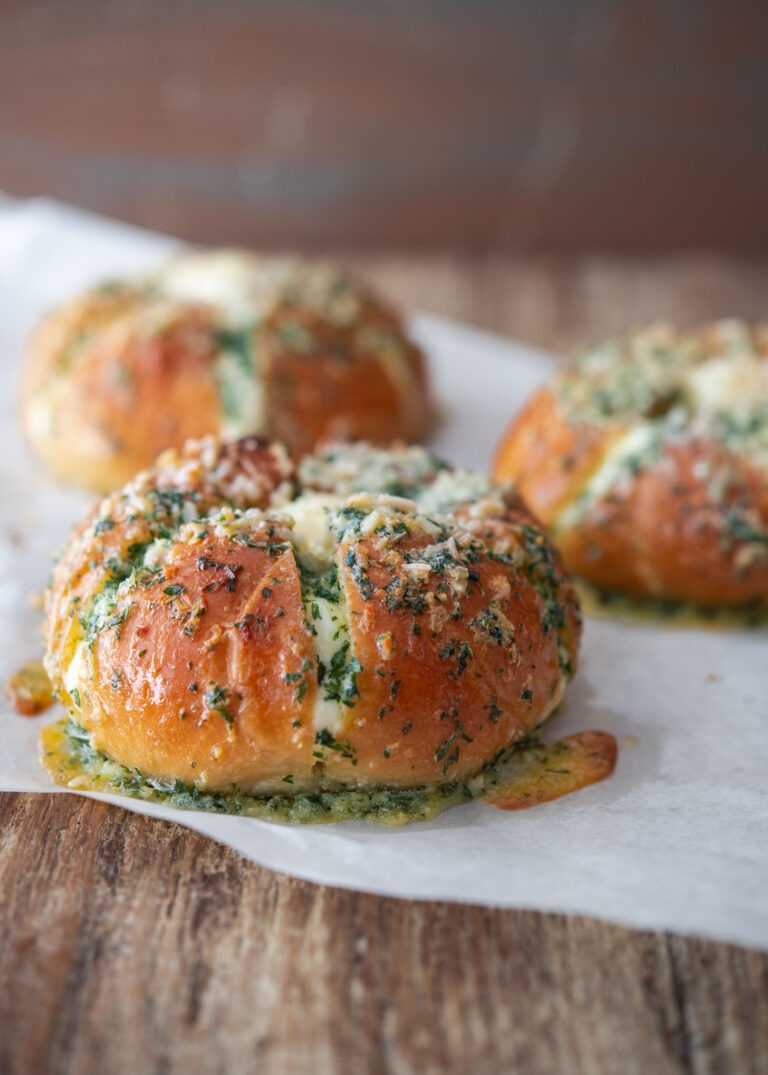 Easy Korean Cream Cheese Garlic Bread - Beyond Kimchee