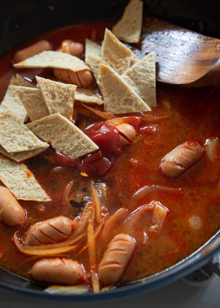 Rose Tteokbokki (Creamy Korean Rice Cake Recipe) - Beyond Kimchee