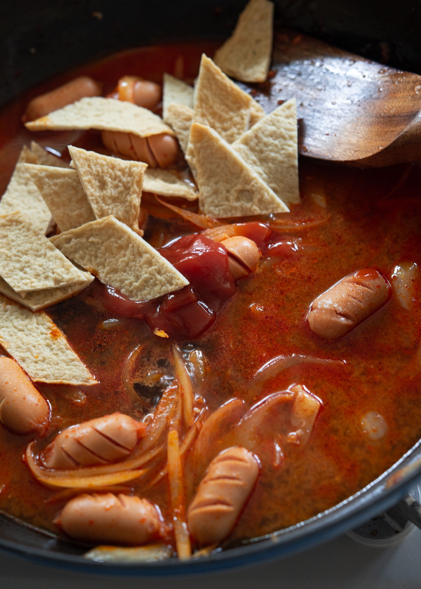 Rose Tteokbokki (Creamy Korean Rice Cake Recipe) - Beyond Kimchee