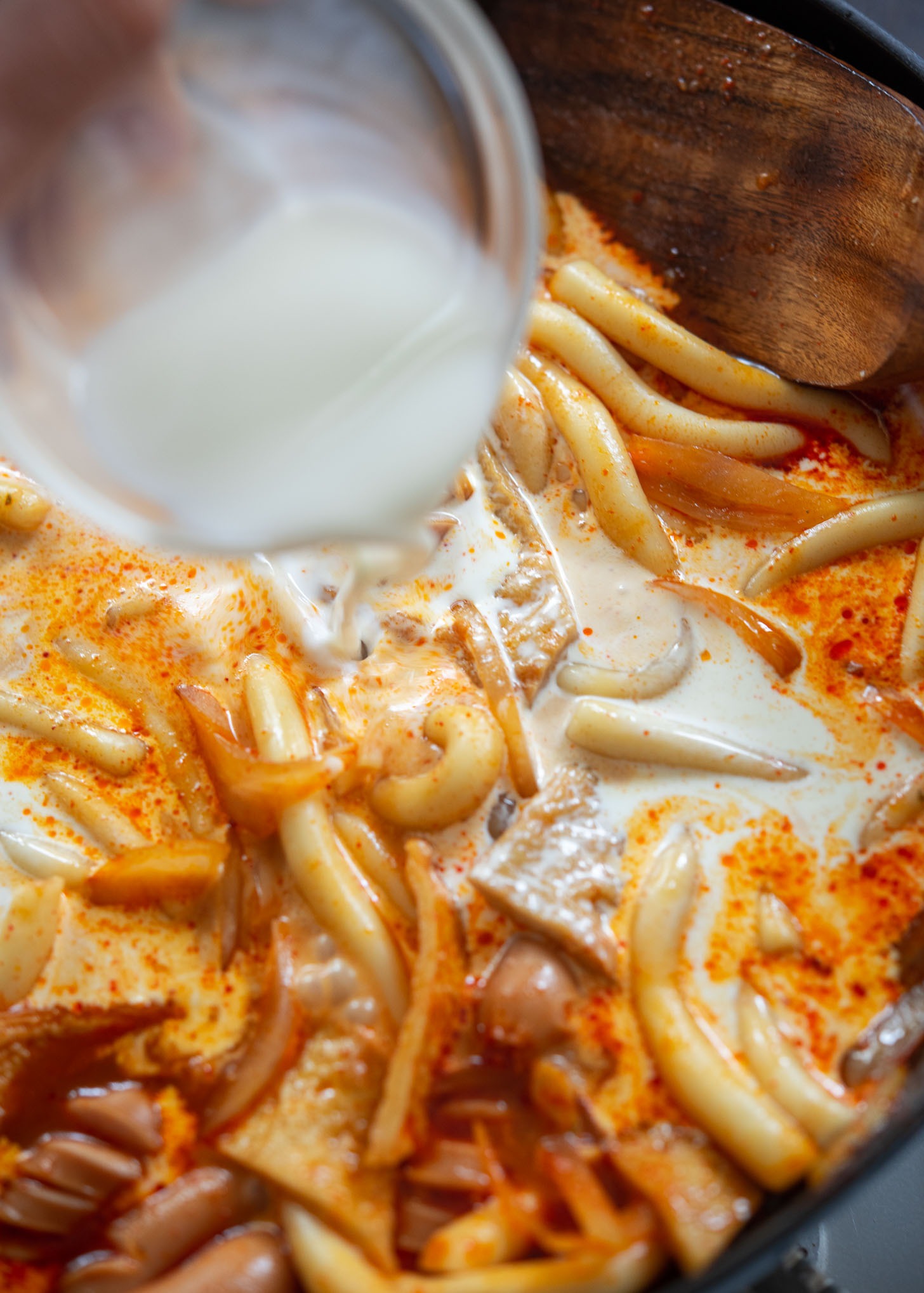 Rose Tteokbokki (Creamy Korean Rice Cake Recipe) - Beyond Kimchee