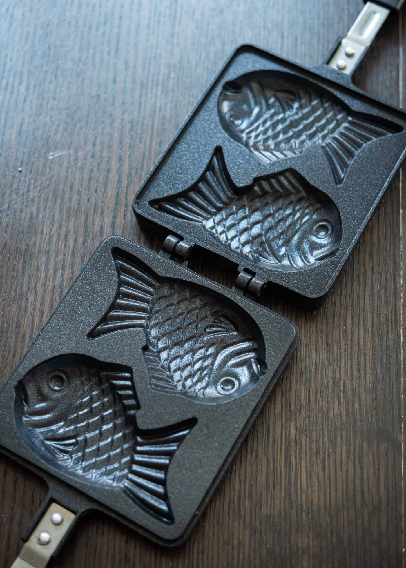 Bungeoppang (Korean Fish-Shaped Pastry) - Beyond Kimchee