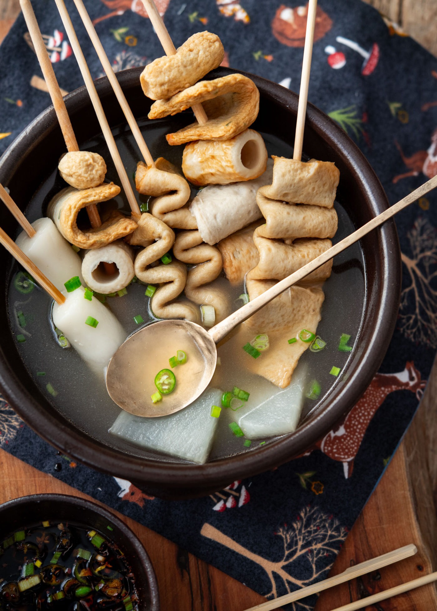 Korean Fish Cake Soup (Odeng Guk) - Beyond Kimchee