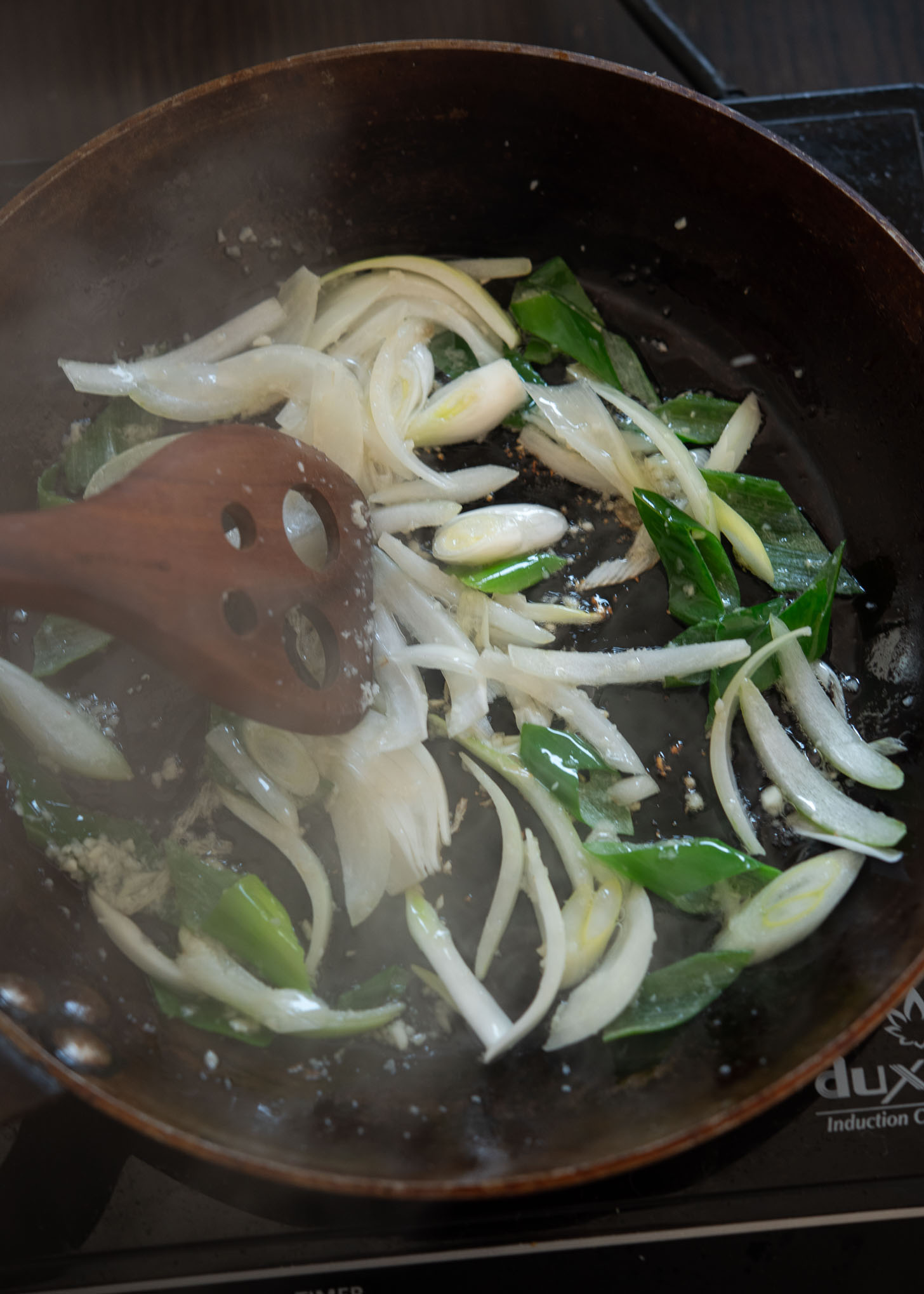 Korean Fish Cake Side Dish (Eomuk Bokkeum) - Beyond Kimchee