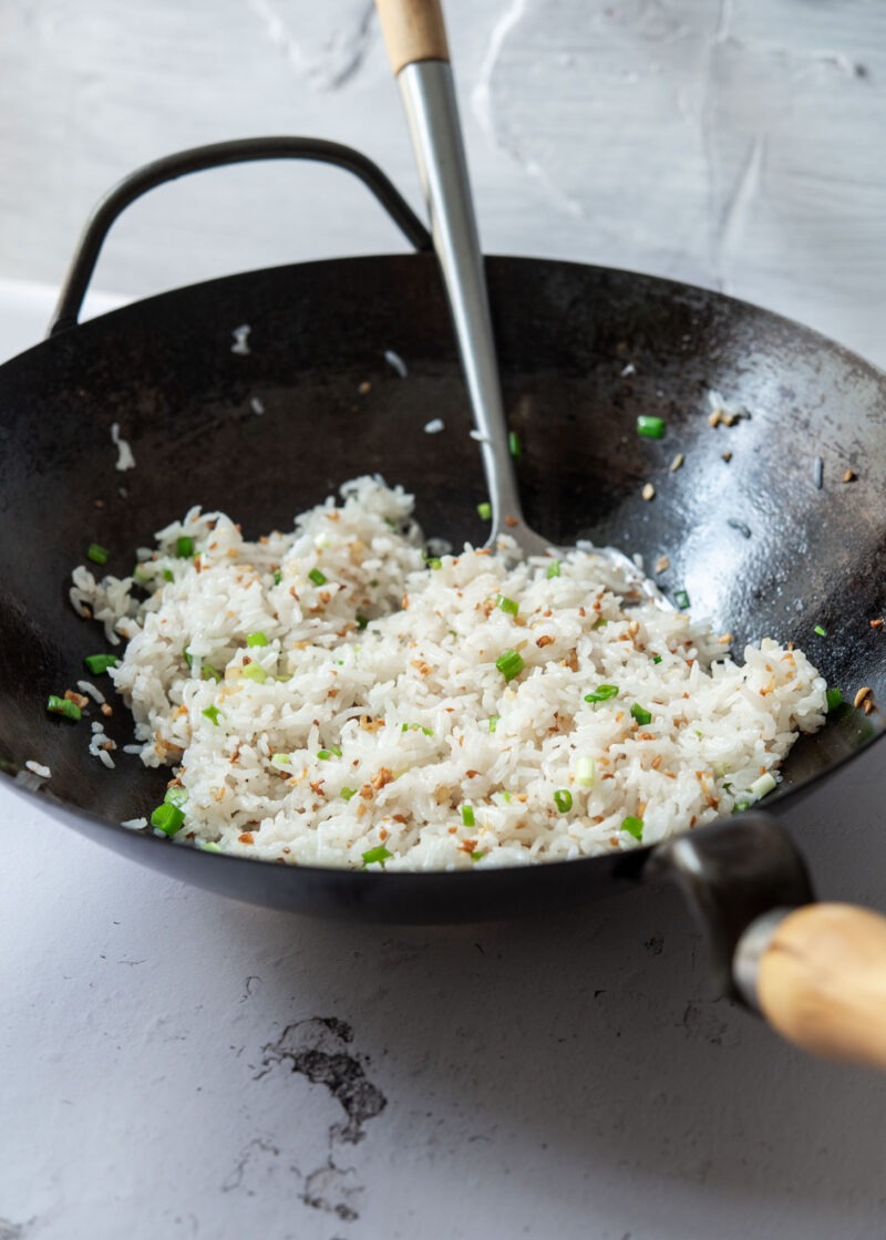 10-Minute Garlic Fried Rice (Sinangag) - Beyond Kimchee