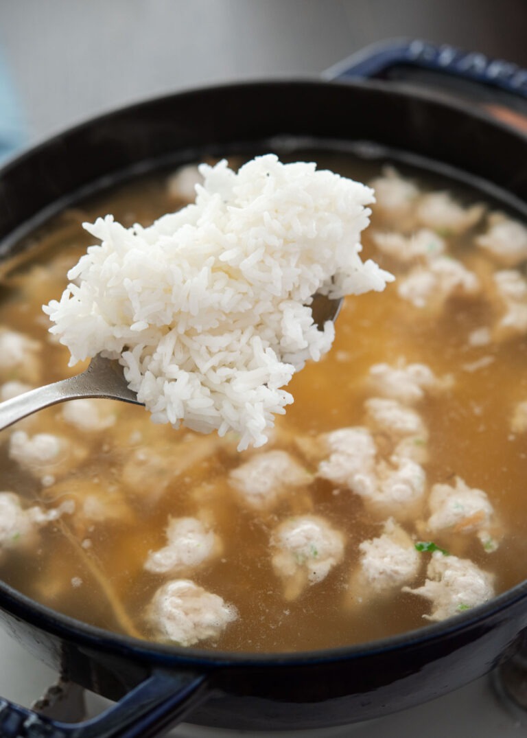 Easy Thai Chicken Rice Soup (Khao Tom Gai) - Beyond Kimchee