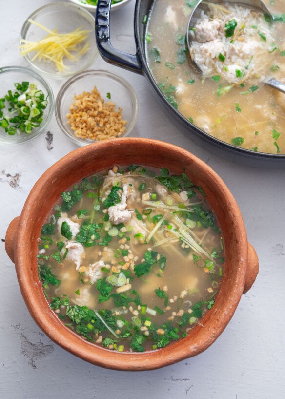 Easy Thai Chicken Rice Soup (Khao Tom Gai) - Beyond Kimchee